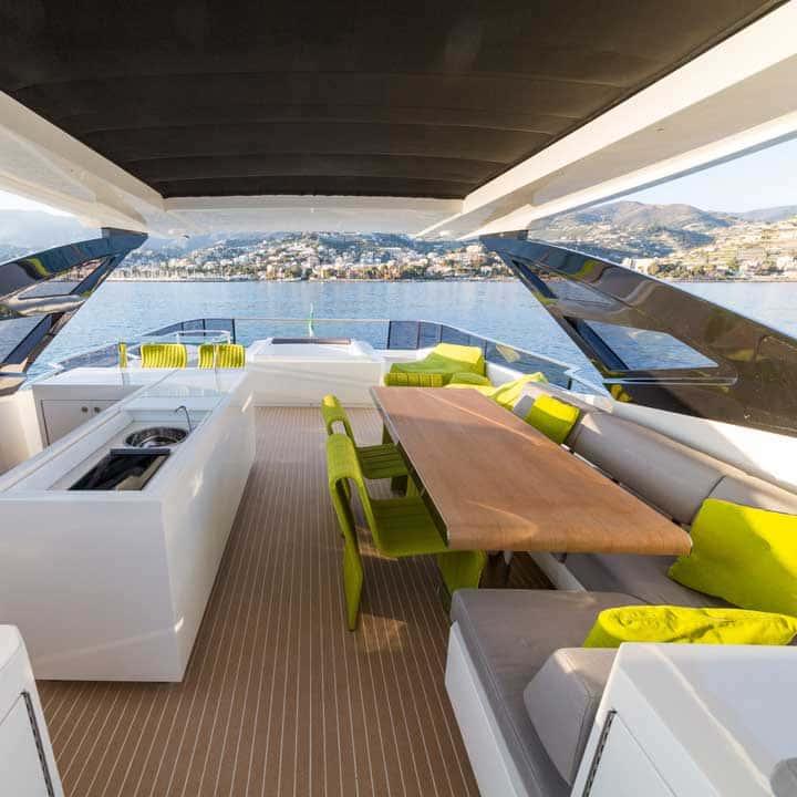 AVONITE™ | Aristech Surfaces